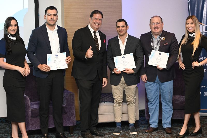 ACOBIR invitó a participar como expositor al presidente de COEL, Hugo ...